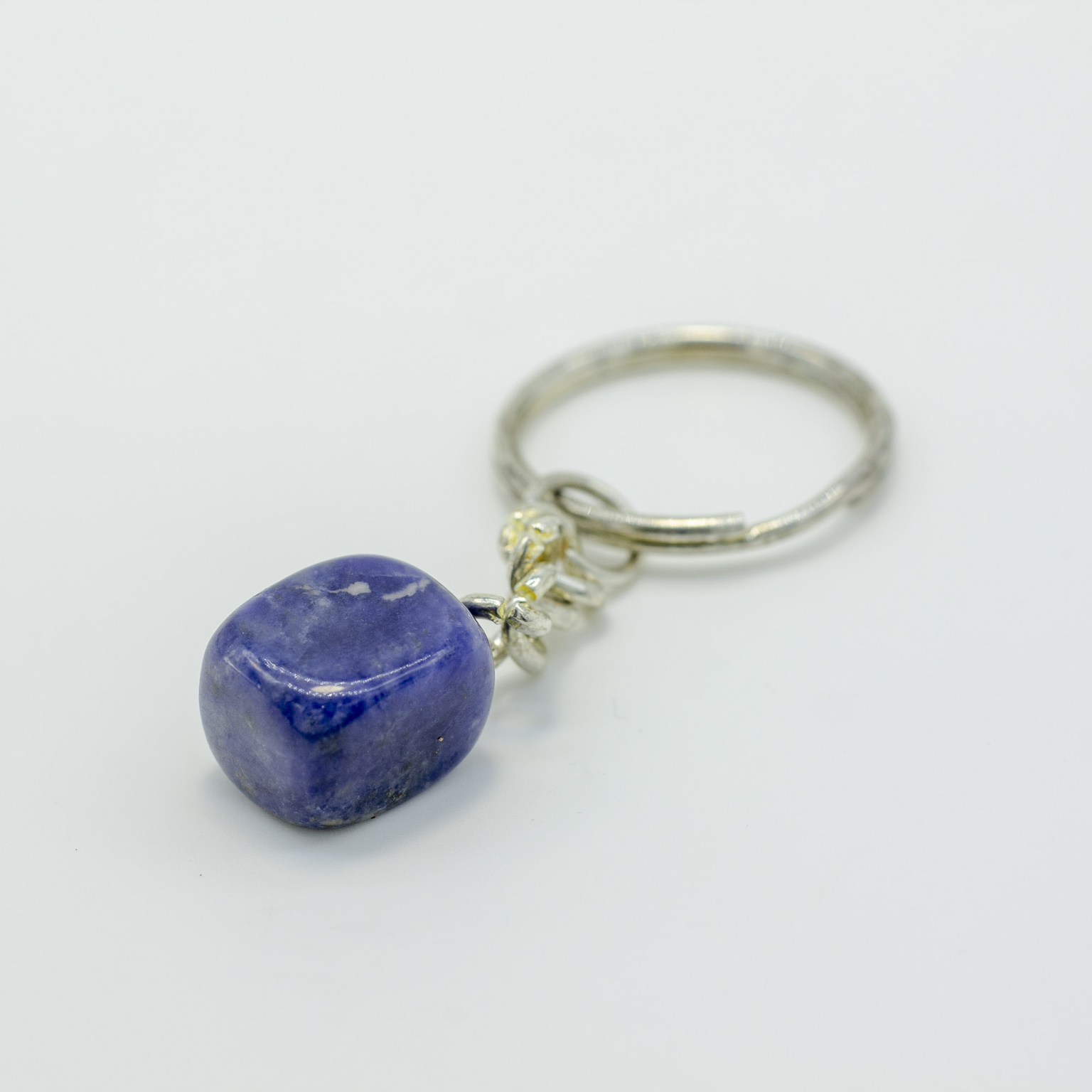 Lapis Lazuli: History, Meaning, Benefits, Color, and Pricing Guide ...